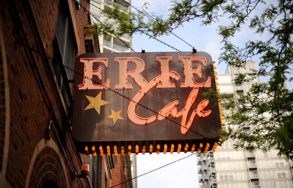 Hours & Location | Erie Cafe in Chicago, IL