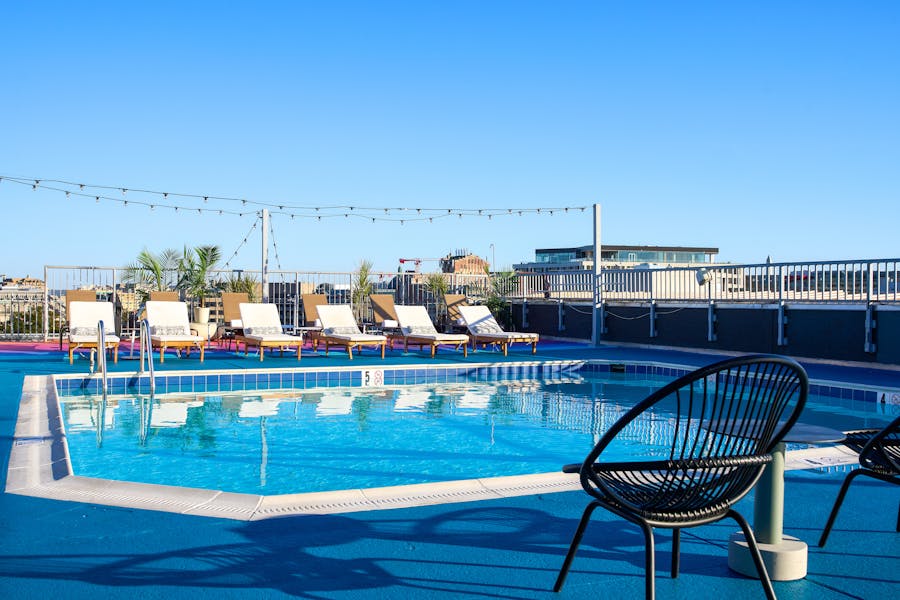 Hours + Location | Tag Rooftop Bar | American Lounge in Washington, DC