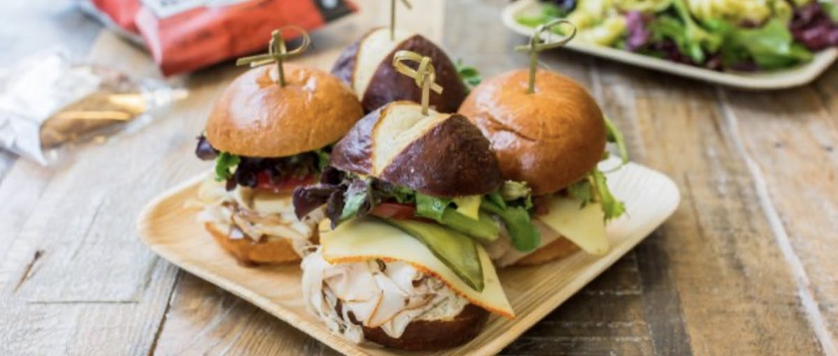 Order Online | Nohea Cafe | Corner Cafe in Chicago, IL