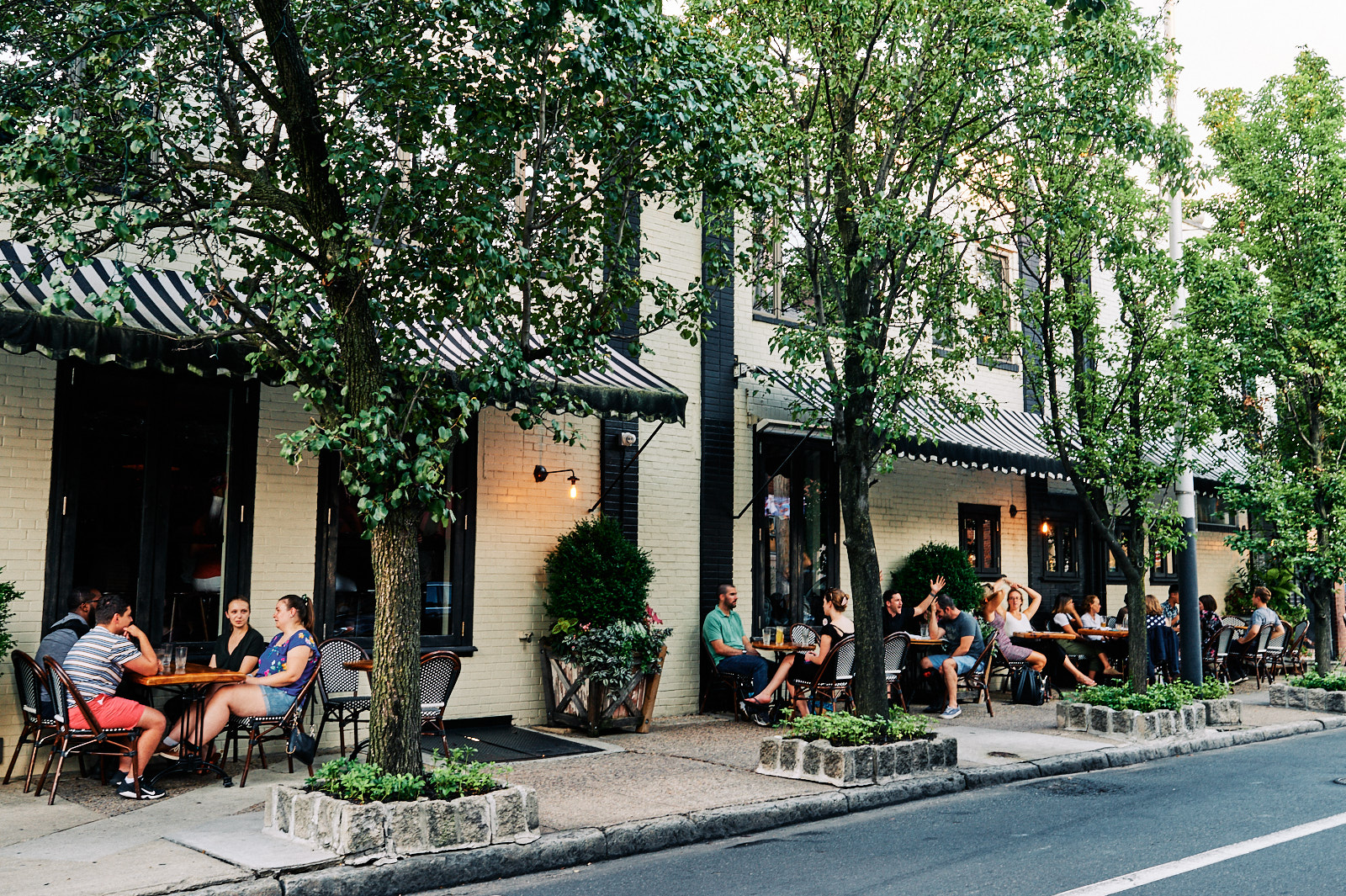 Hours + Location | Pub & Kitchen