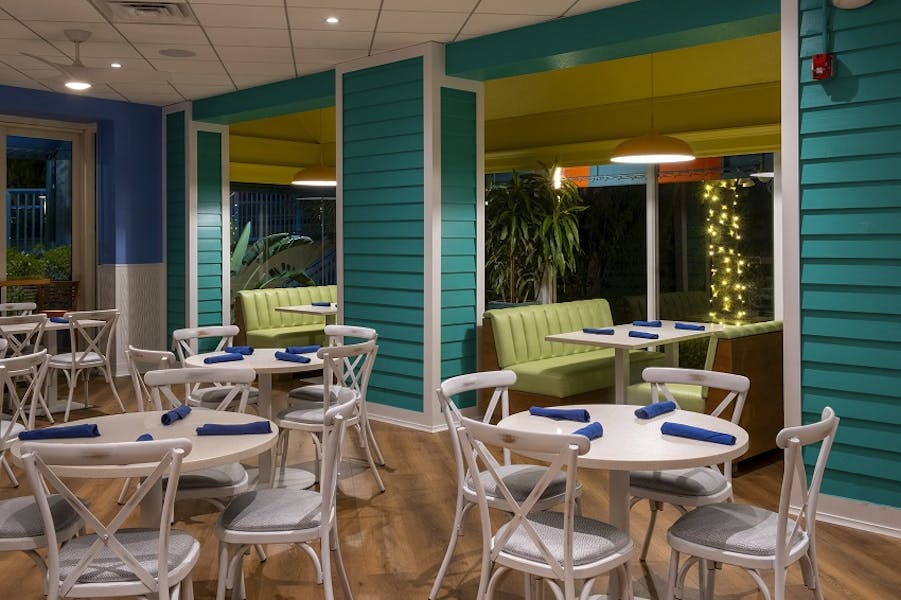 Group Dining | Deck 84 in Delray Beach