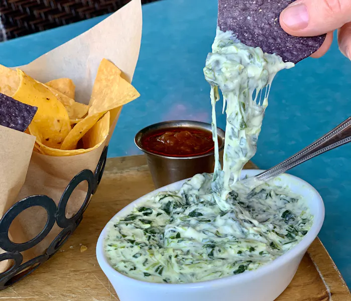 Double Dip Mondays at Deck 84