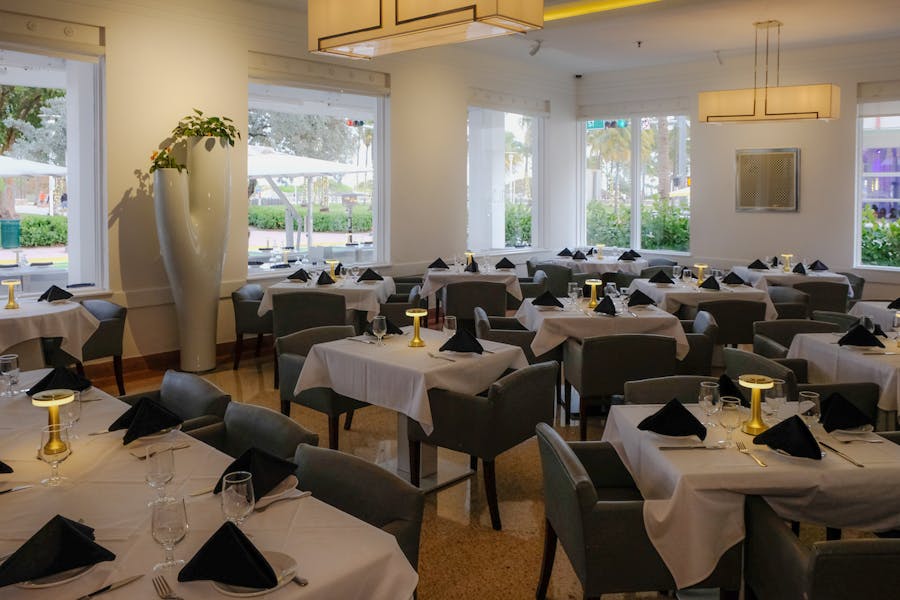 Reservations | A Fish Called Avalon in Miami Beach, FL