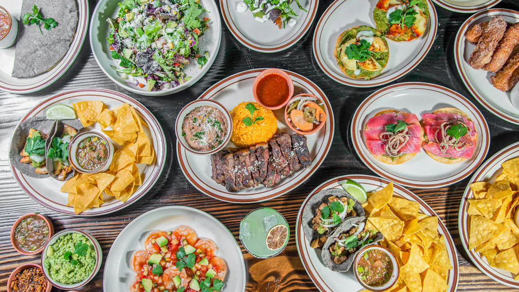 Generator Washington DC | Hours + Location | Hoja Taqueria | Mexican ...