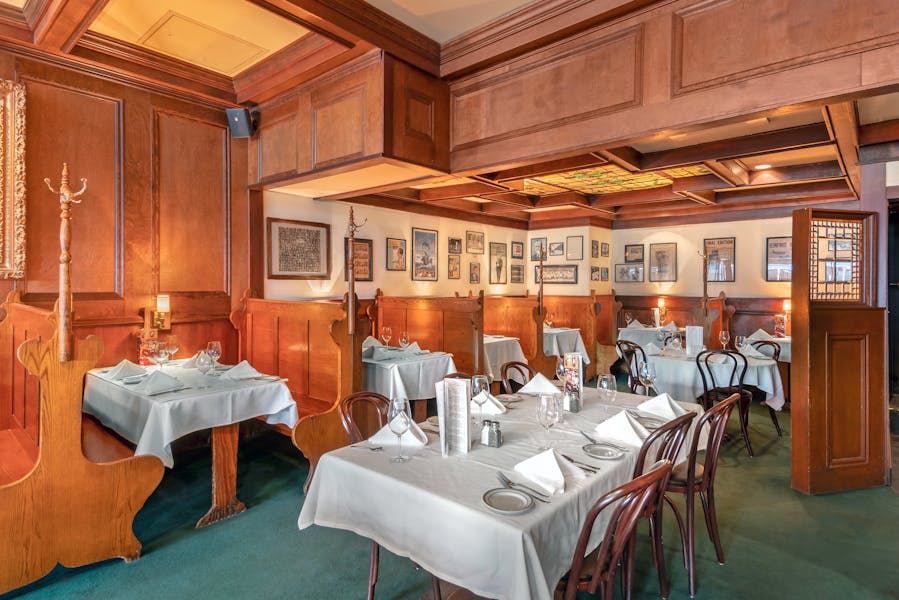 Private Dining | Jake's Famous Crawfish in Portland, OR