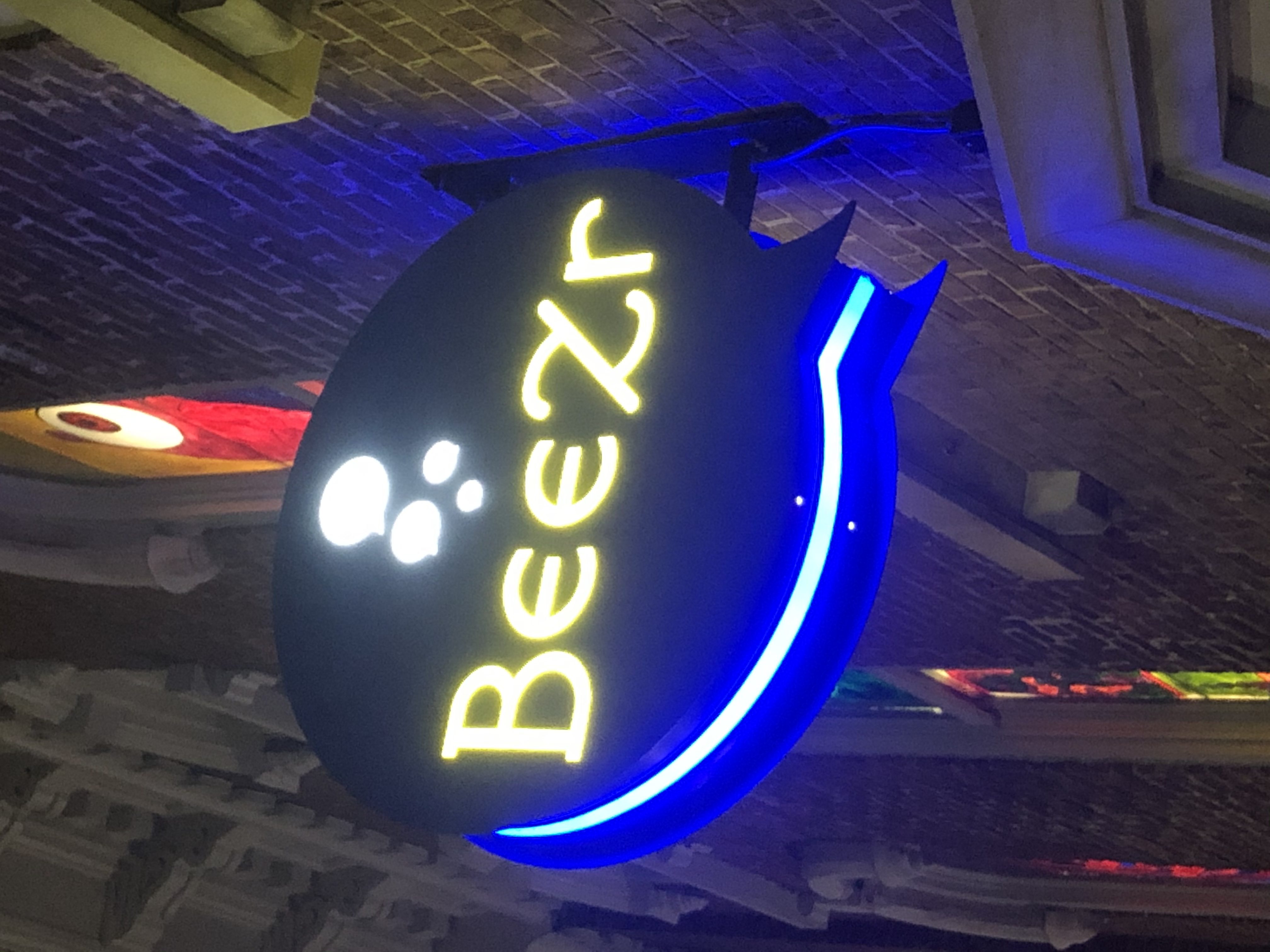 About | BeezR Gastropub + Social Exchange in Huntsville, AL