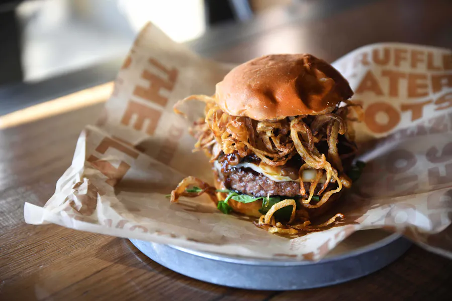 FRANCHISING | BRGR Kitchen + Bar | Classic American Restaurant in Kansas