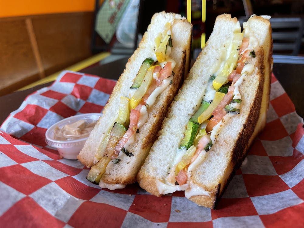 Cheesie's | Grilled Cheese Restaurant & Pub in Chicago, IL