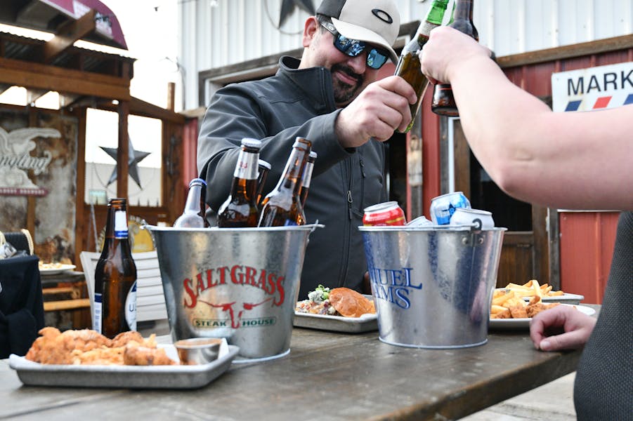 Saltgrass Shepherd Beer Garden | Saltgrass | The Original Texas Steakhouse
