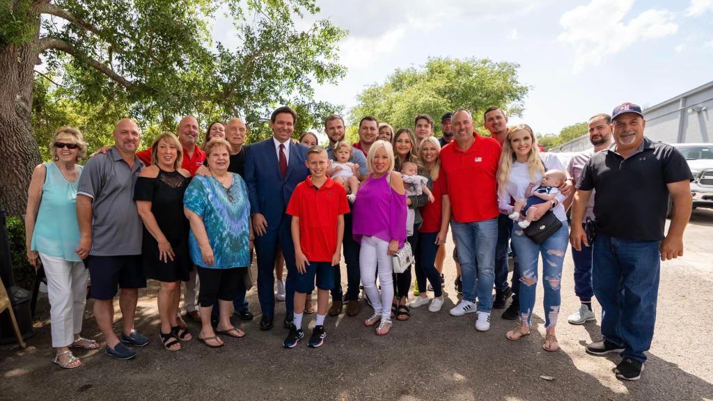 About | Rookies Sports Bar in Spring Hill, FL