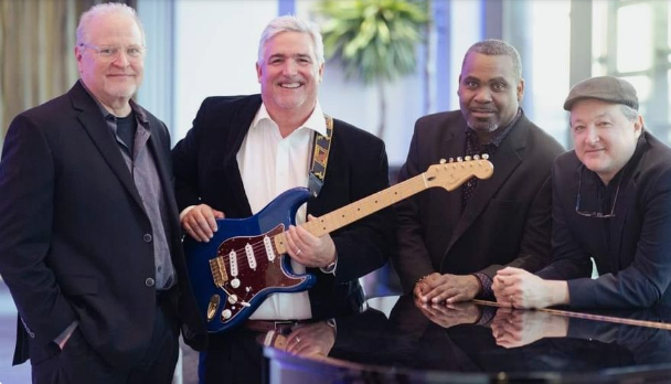 LIVE MUSIC | Under The Volcano