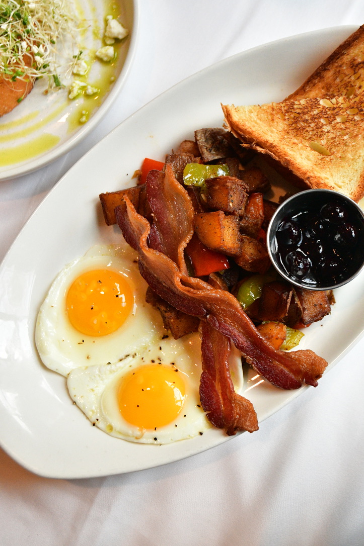 Sunday Brunch | Brenner's Steakhouse