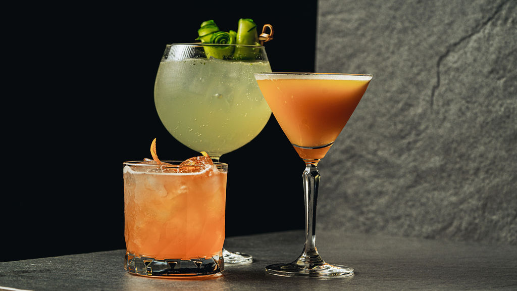 Podium Bar & Lounge Menu & Drinks | Podium Restaurant | Contemporary ...