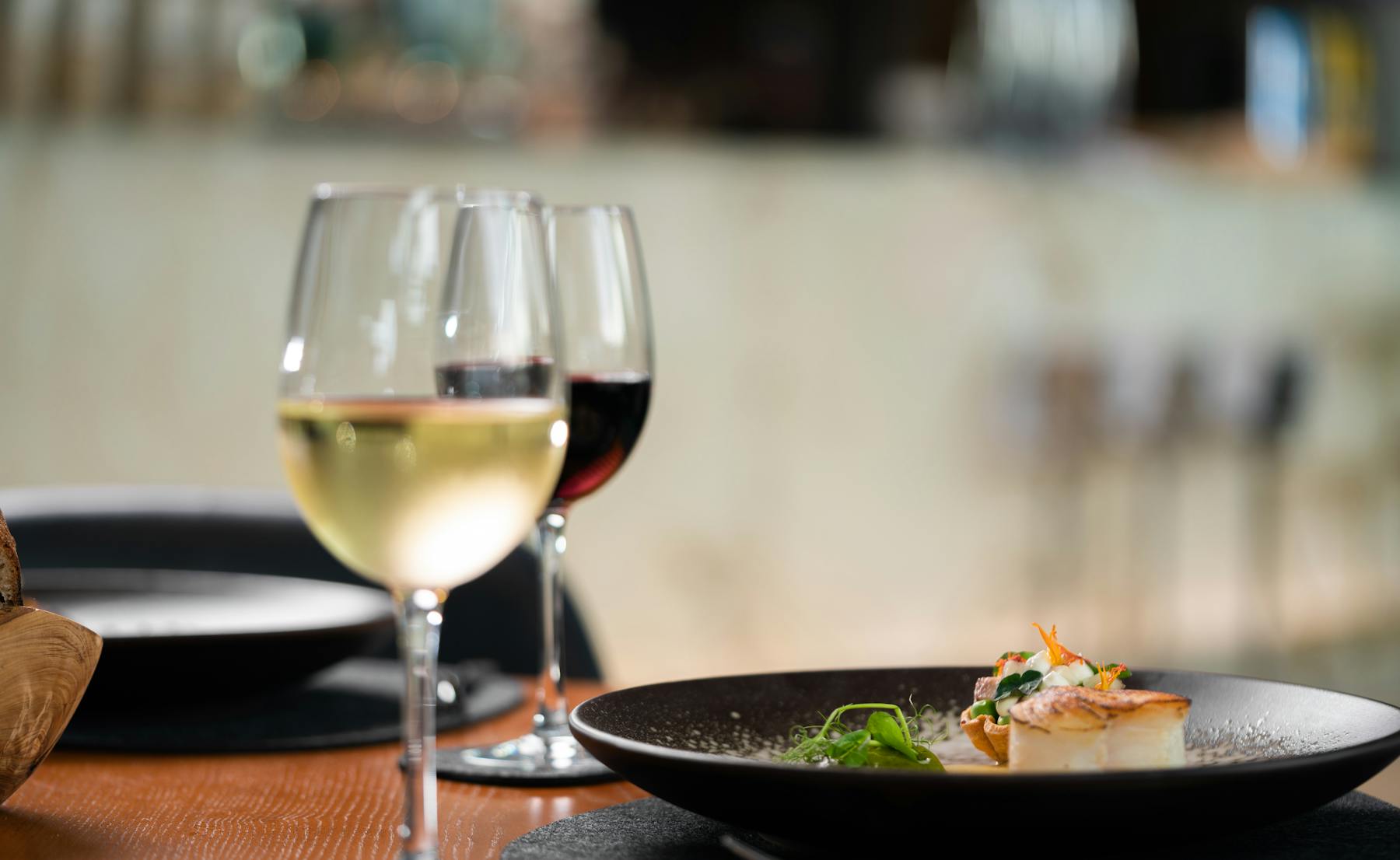 Gallery | Hilton Manchester Deansgate | Contemporary Restaurant in ...