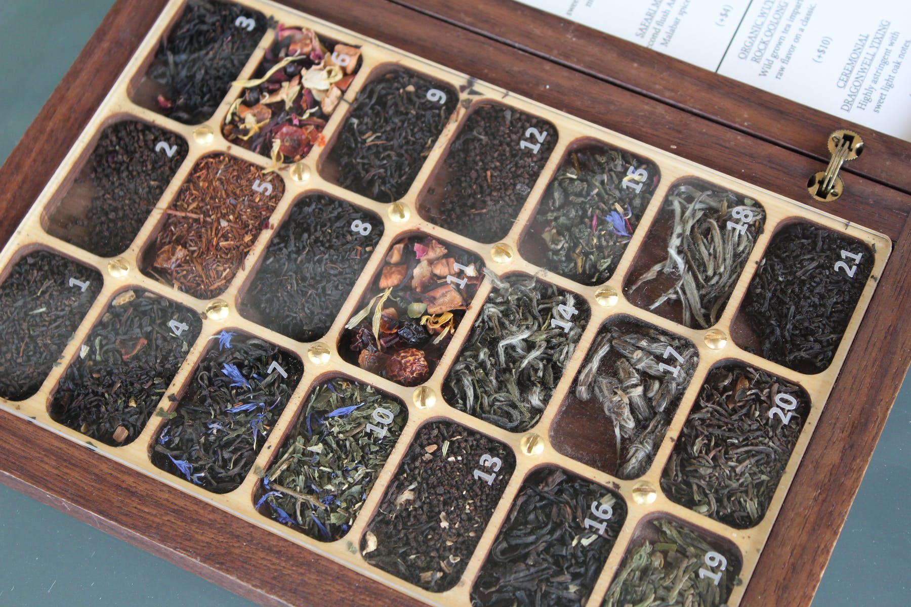 Gift Shop | Lobby Lounge at Fairmont Empress