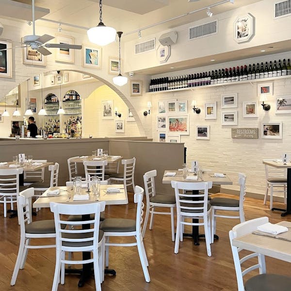 Mermaid Oyster Bar Greenwich Village | The Mermaid Inn in New York