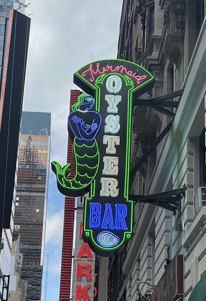 Mermaid Oyster Bar Midtown | The Mermaid Inn in New York