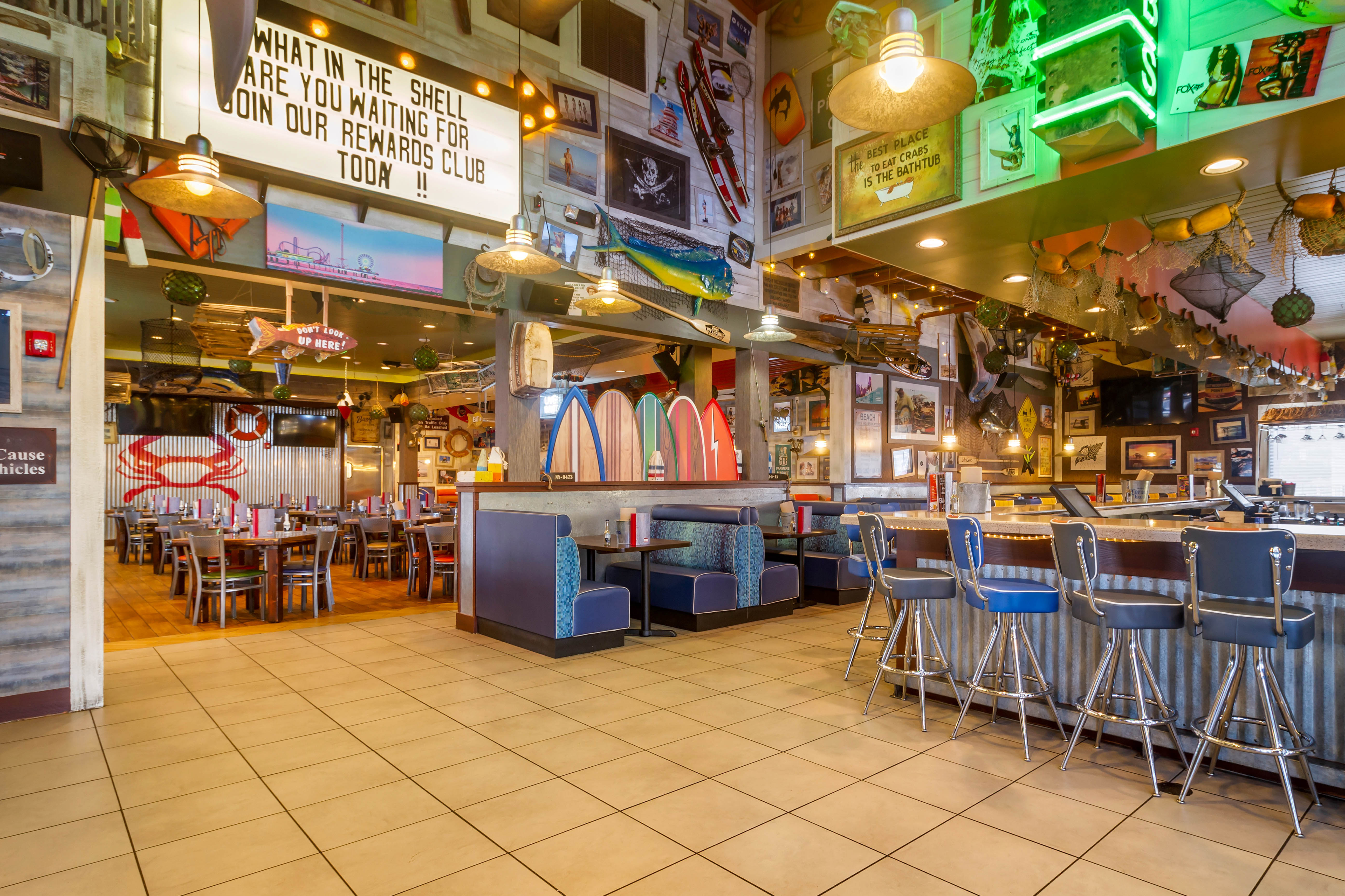 Sevierville, TN | Hours + Location | Joe's Crab Shack | Seafood Restaurant