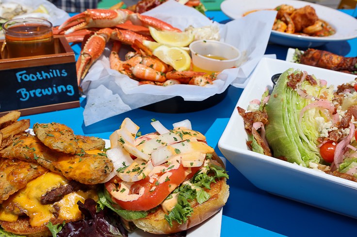 Catering | Shipwrecks / Barnyard Foods in Kitty Hawk, NC