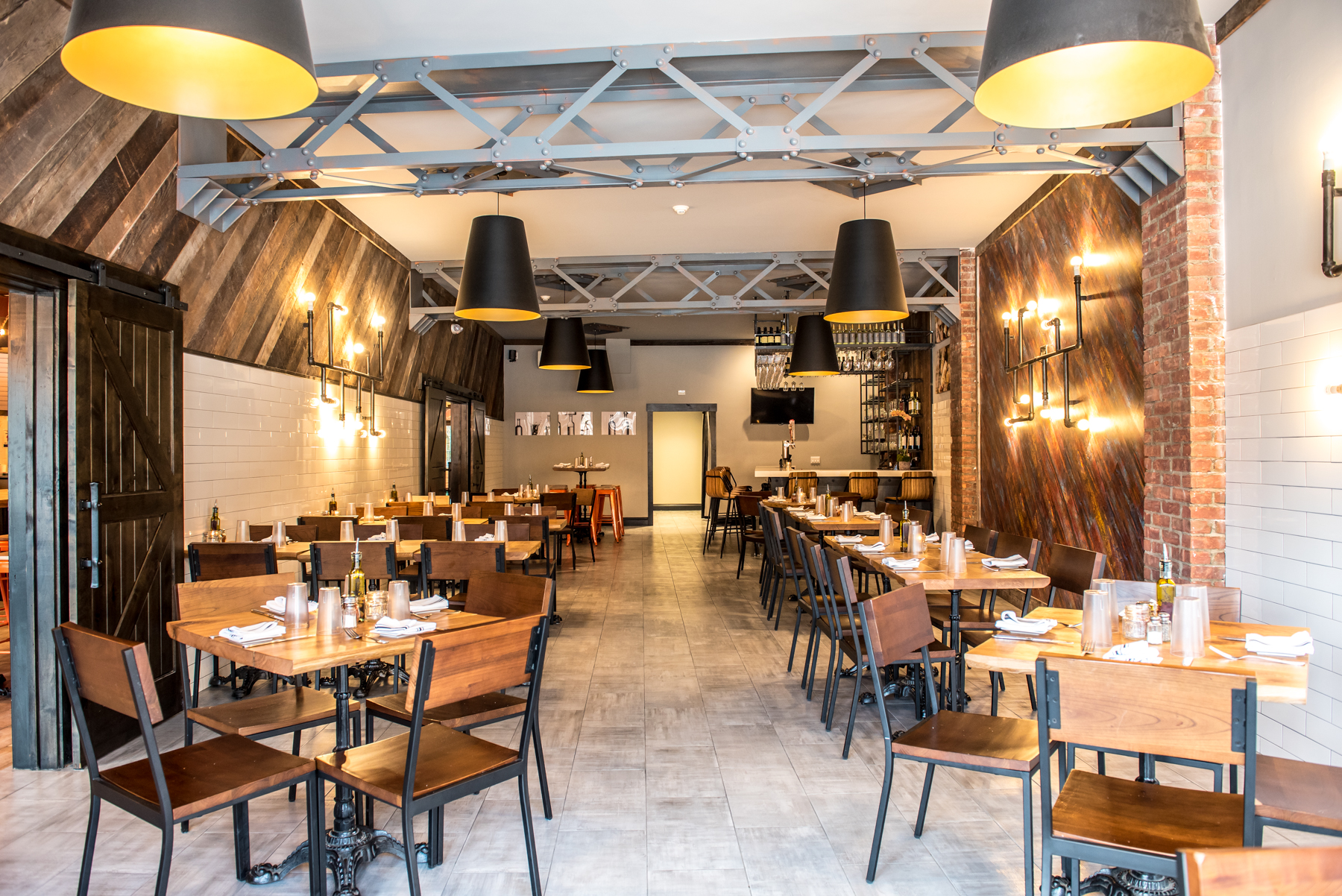 Gemelli's restaurant store