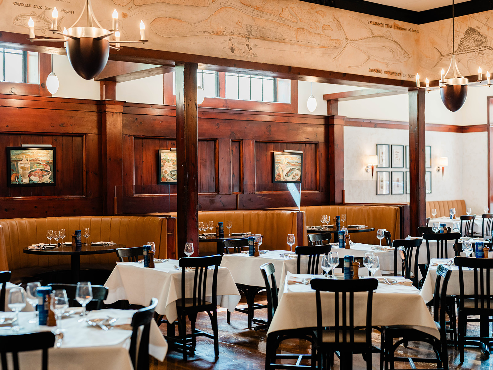 Holidays at Hank's | Charleston, SC