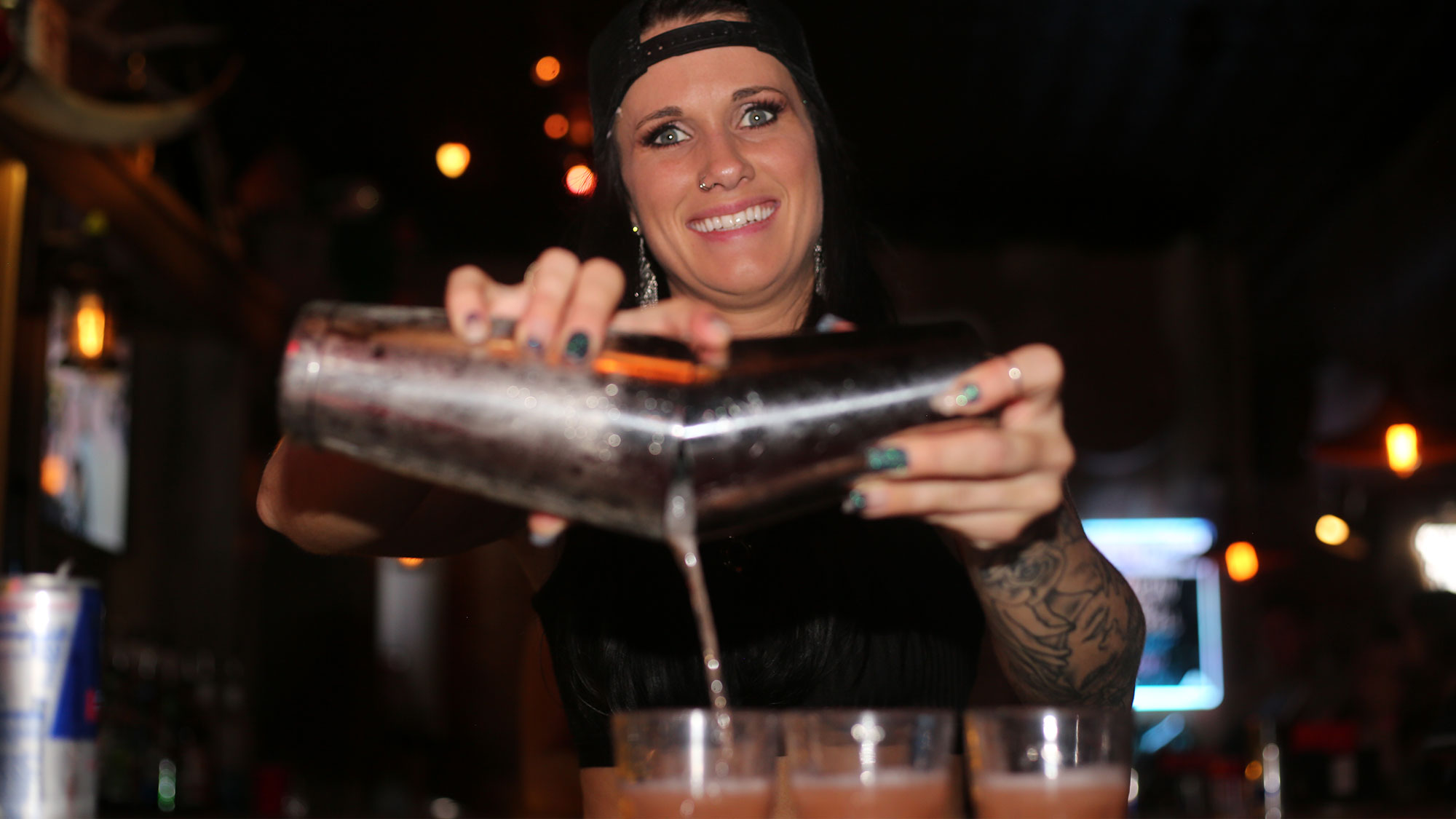 Deringer's in Cedar Falls, Iowa- Drink Specials Every Weekend